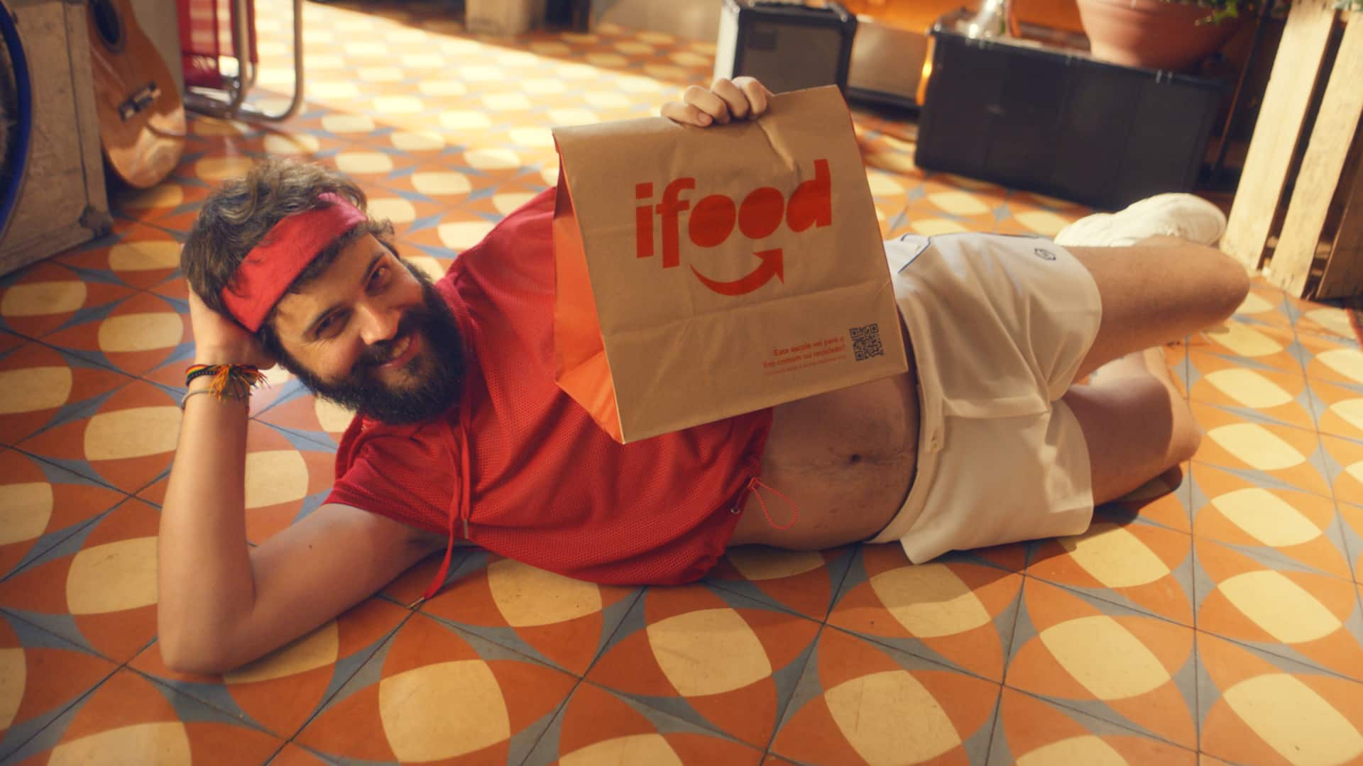 iFood lança campanha inspirada no TikTok com Diogo Defante ...